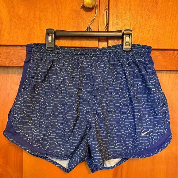 Nike | Shorts | Nike Large Blue Wavy Pattern Drifit Running Shorts ...